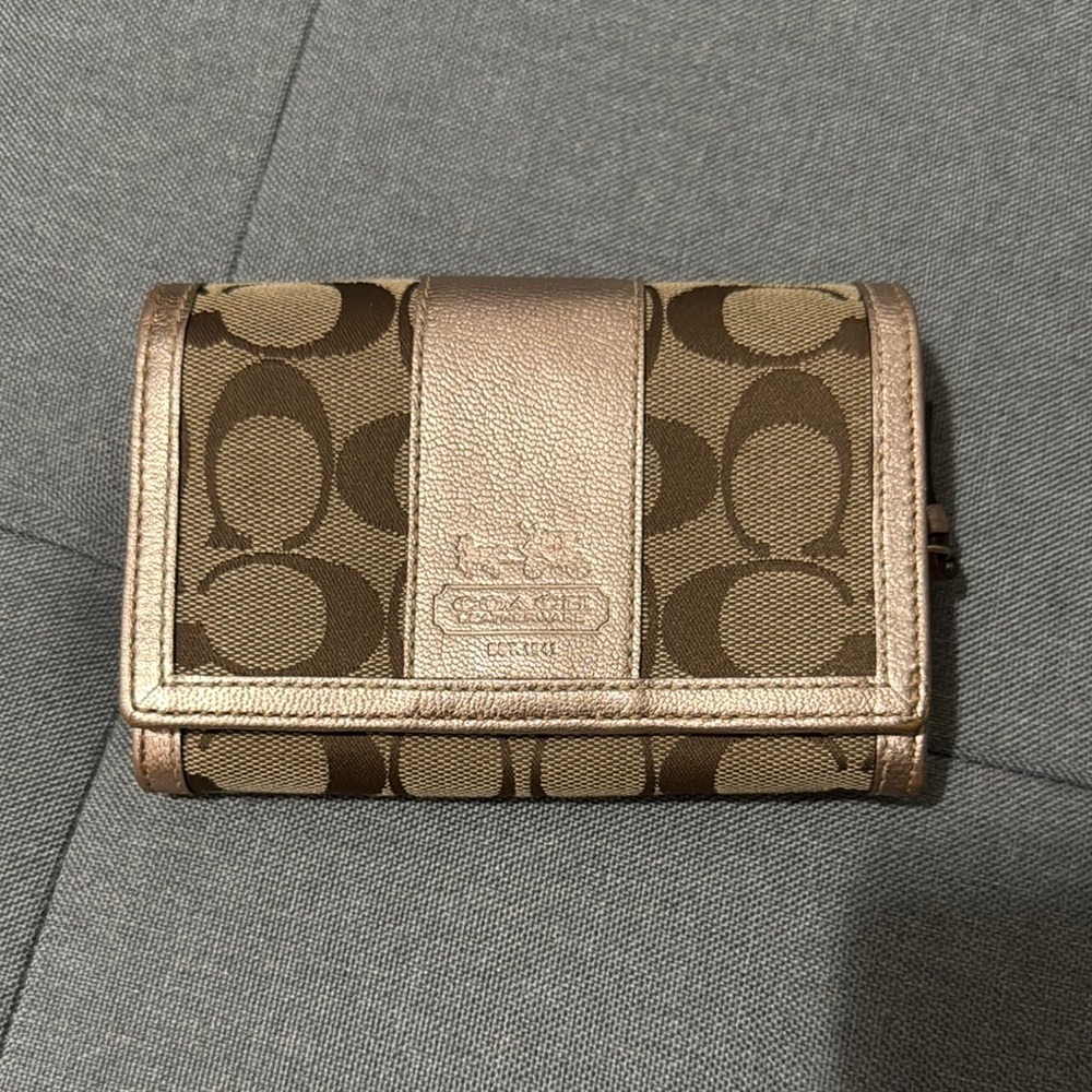 Coach Signature Canvas Trifold Wallet Brown & Light P… - Gem
